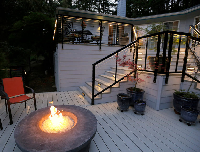 Modern Aluminum Tri-level Deck Design and Build - G. Christianson ...